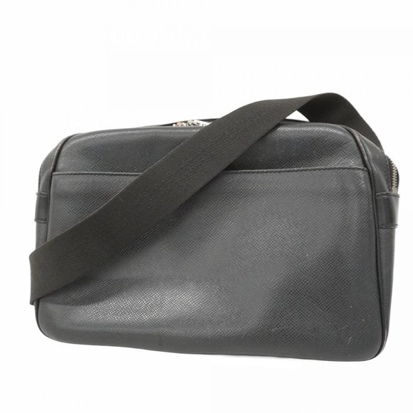 Louis Vuitton | Bags | Louis Vuitton Shoulder Bag Taiga Reporter M352 ...
